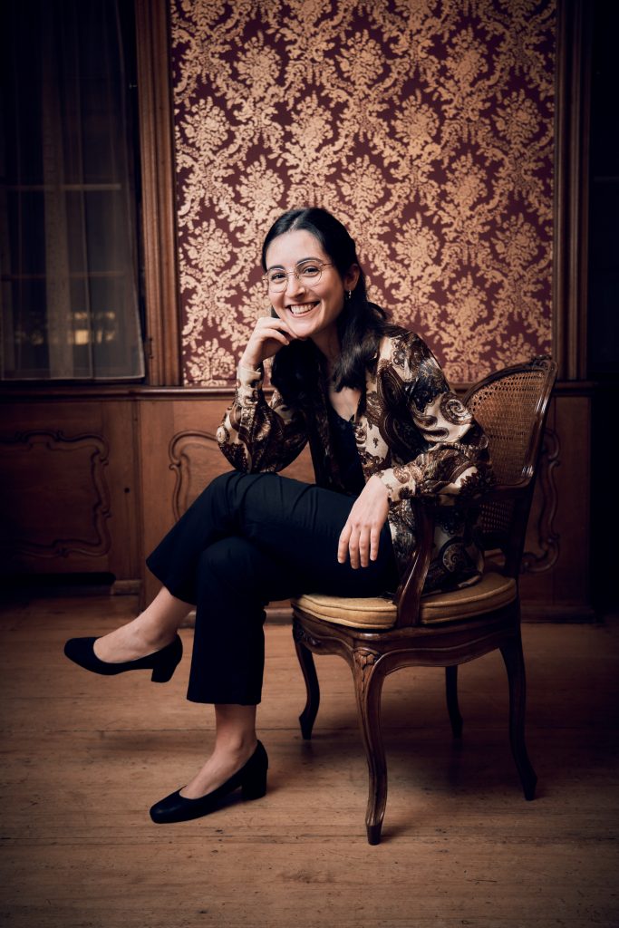 Biography – Irene Roldán